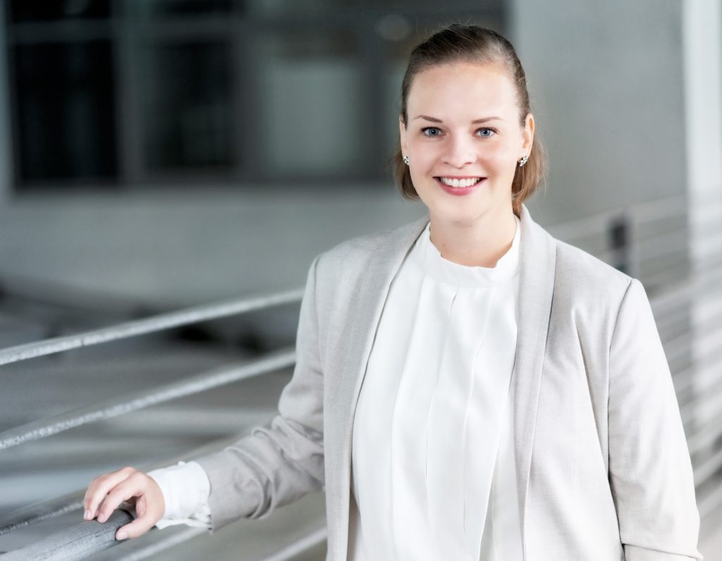 VIER: Svenja Kinzel neue Head of Sales – cmm360